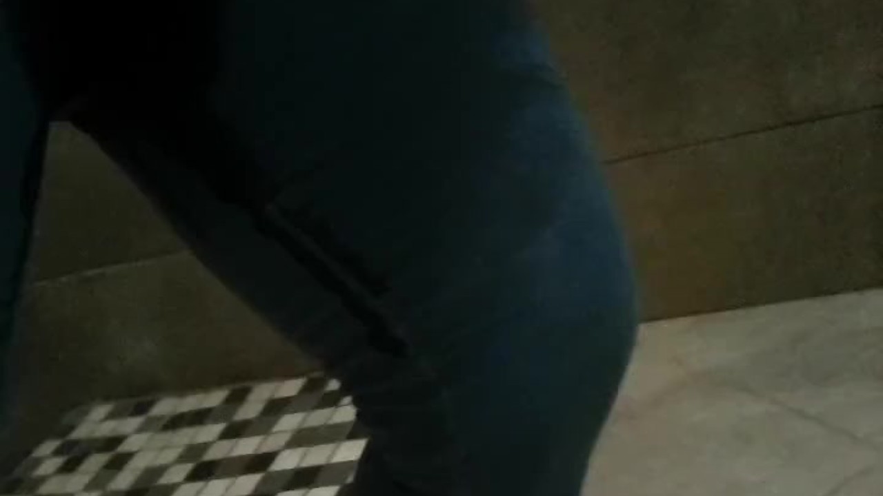 Bbw Pisse Dans Son Jean Et Le Serrant Dans Sa Bouche Vidéos Porno Gratuites Youporn