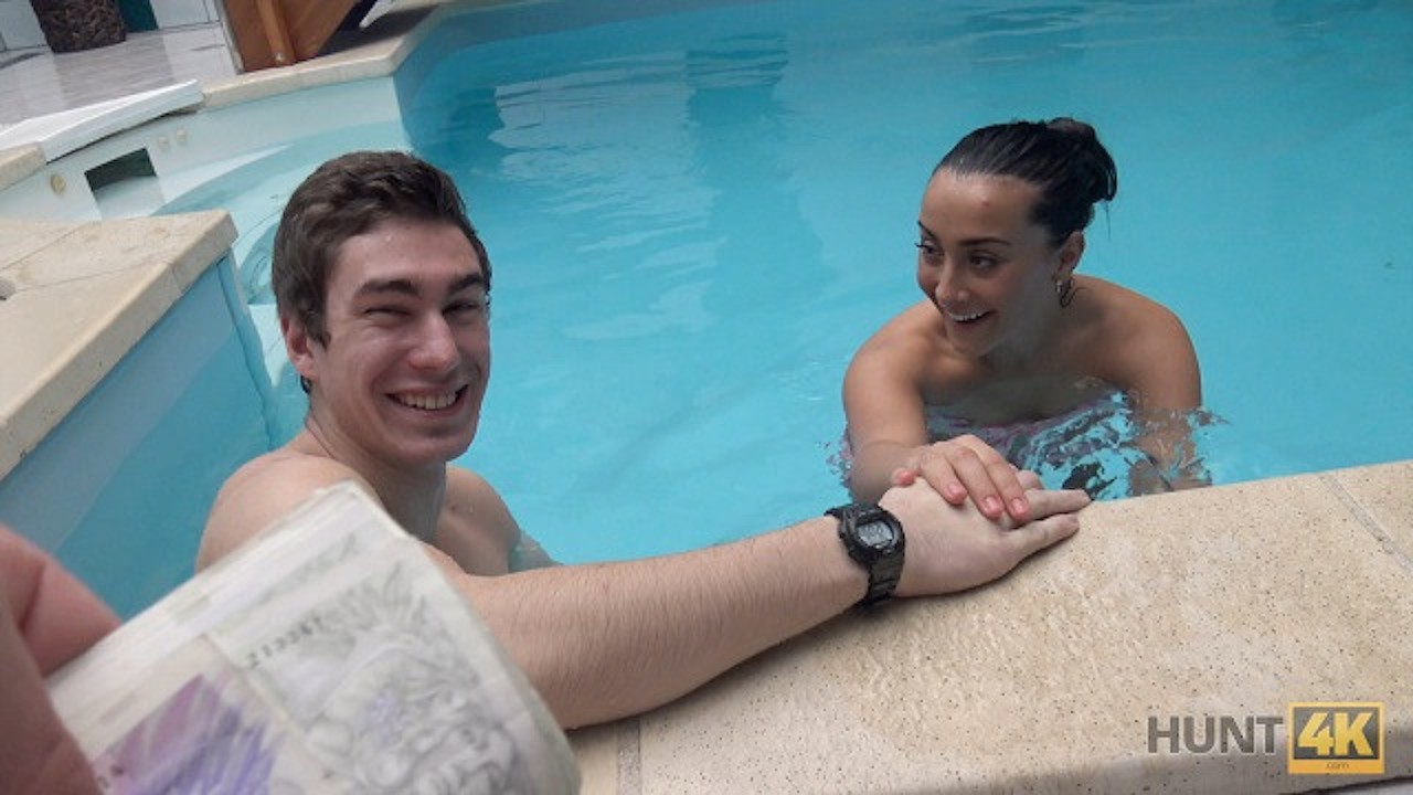 Hunt4k Le Temps Libre Dans La Zone De Spa Ne Coûte Quune Pipe Et Une Baise Vidéos Porno