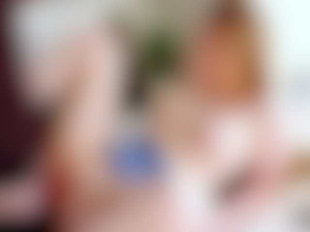 Caught My Step Sister Masturbating and Fucked Her Wet Pussy on the Table - Vidéos Porno ...